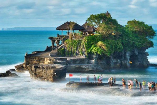 Plan Your Dream Holidays to Bali Today : Experience Paradise